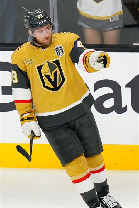 Vegas Golden Knights Extend Ivan Barbashev Pro Hockey Rumors