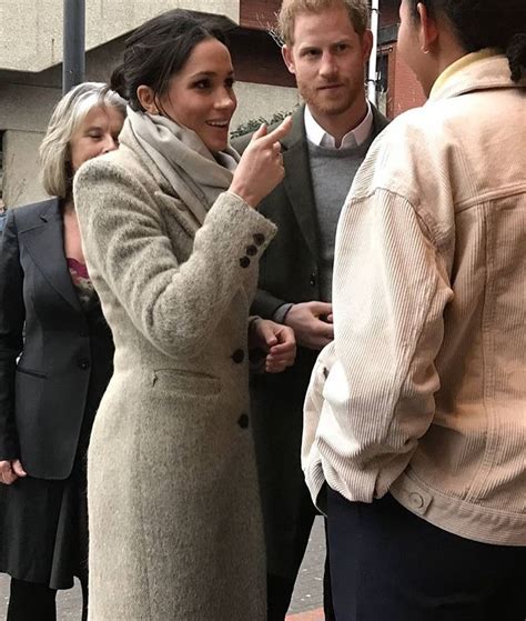 Meghan Markle S Messy Bun Hairstyle Artofit
