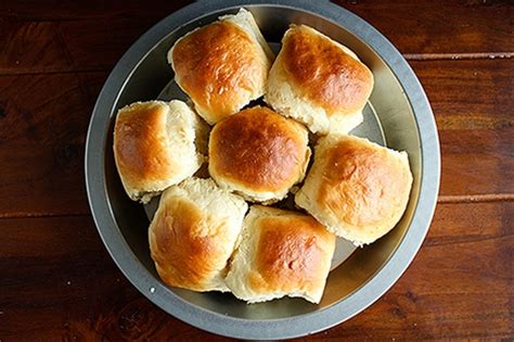 Old School Butter Yeast Rolls Recipe Chefthisup