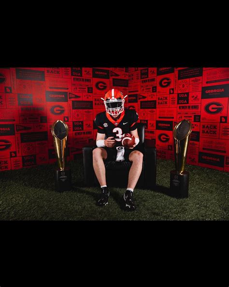 Uga Recruiting Georgia Quarterback Commit Had A Big Official Visit