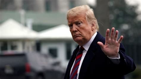 Трамп продолжил частичный запрет на иммиграцию в США Украинская правда