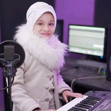 المنشده صفا ممدوح الدمياطي