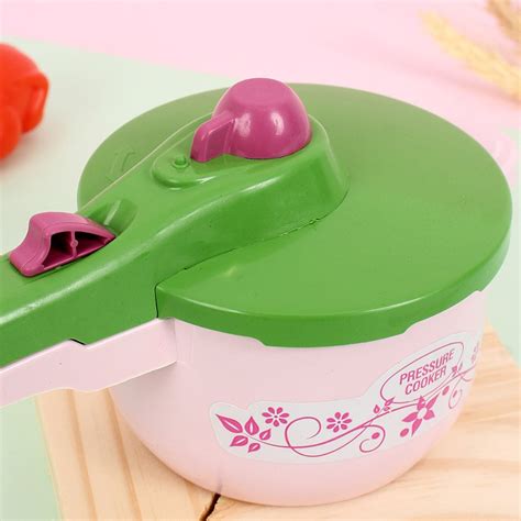Panela De Pressão De Brinquedo Infantil Play Cooker Altimar Compre Agora Feira da Madrugada SP