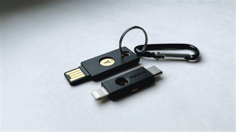 Cómo desbloquear un iPhone y ciertas aplicaciones con una llave física Infobae