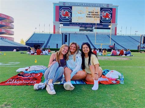 Pin By Kira B On Uofsc 🌴 ☀️ 🏖️ University Of South Carolina Univ Of