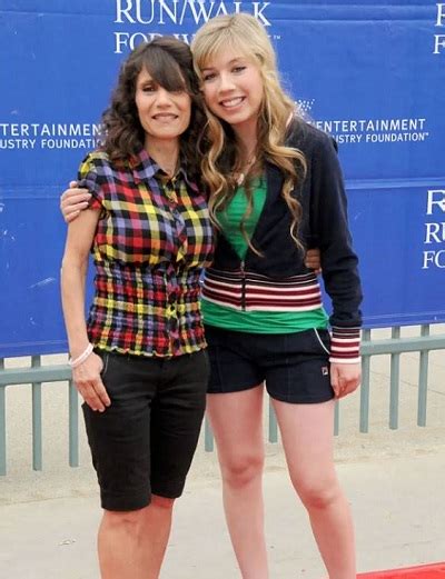 Debra Mccurdy Wiki Jennette Mccurdys Mom Bio Age Husband Net Worth