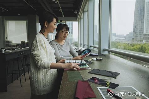 宝马在中国举办第四届可持续发展峰会 7月18日，宝马集团在中国举办第四届可持续发展峰会，聚焦汽车设计中的cmf（color彩、material