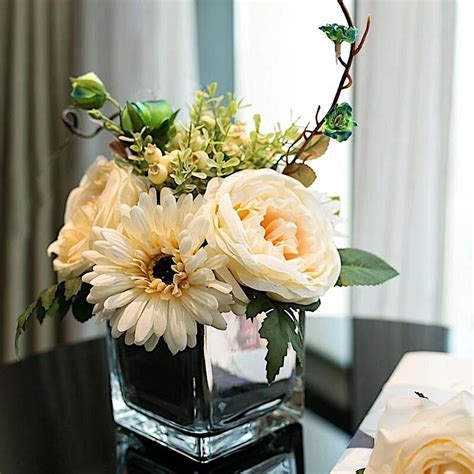 Square Glass Vase Centerpiece Ideas