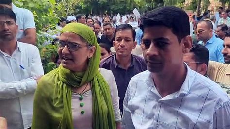 नर्सेज ने रैली निकालकर किया विरोध प्रदर्शन Video Dailymotion