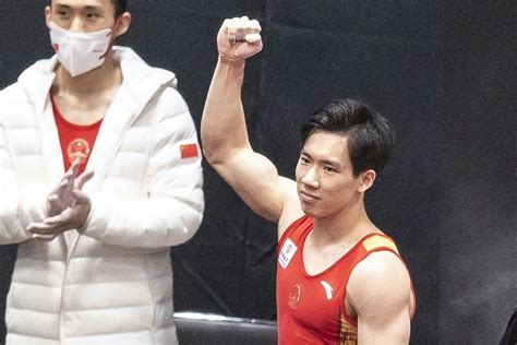 Chinas Zhang Edges Hashimoto For World All Around