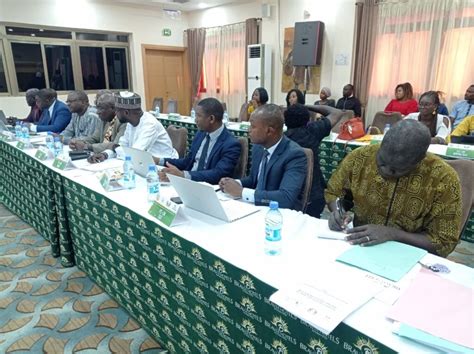 Les Ministres Des Transports Du Burkina Faso Du Niger Et Du Togo Se