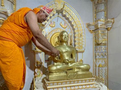 Birth Anniversary Of Mahavira Swami महावीर स्वामी का जन्मकल्याणक