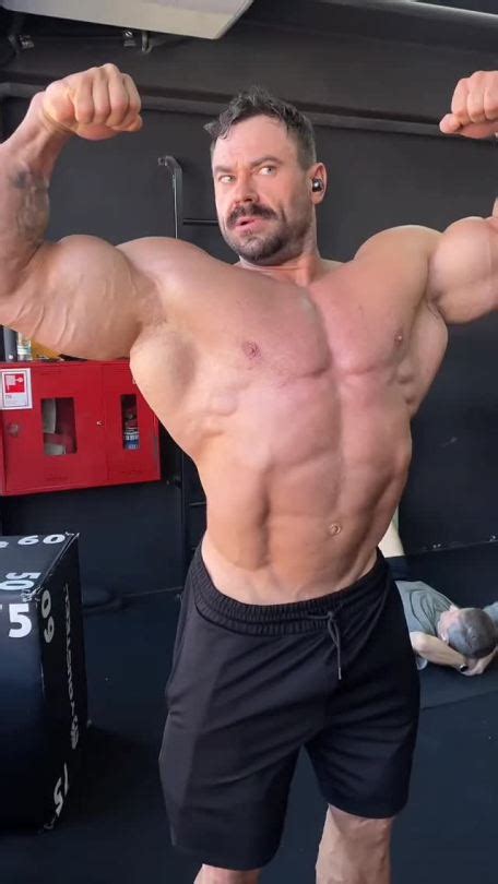 Mikhail Maslov Tumbex