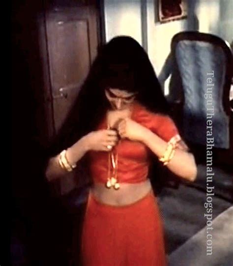 Bhanupriya Navel