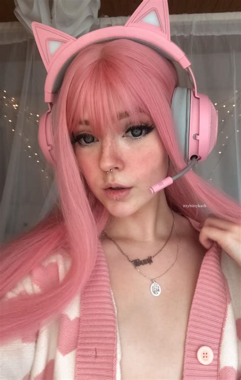 I Got My First Razer Product For My Birthday So I Dressed Up To Match