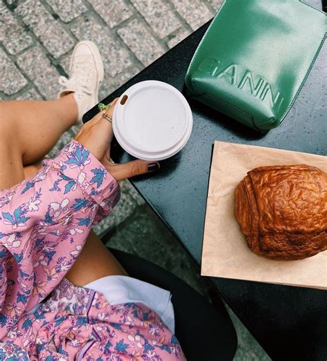Anna Nina Annaninanl • Instagram Fotos En Videos Saturday