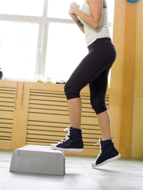 5 Health Benefits Of Step Up Exercises You Should Know