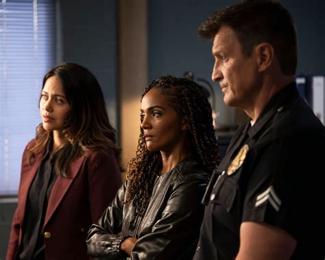 The Rookie S07e05 Til Death Sneak Peek Lucy Goes To Tim For Advice