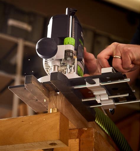 Flush Trimming Attachment For M Power Crb7 Offset Router Base Lee Valley Tools