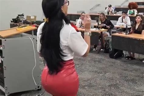 Twitch Streamer Yonna Jay Reveals She Was Kicked Out After Believing