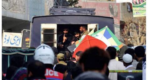 Police Accelerate Crackdown On Kite Flying Across Punjab Urdupoint