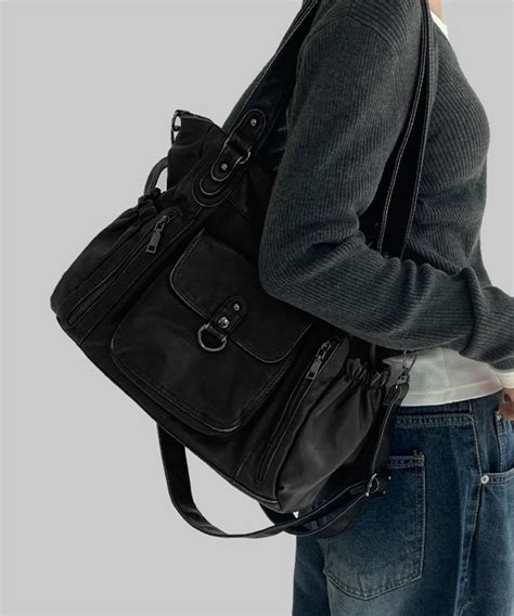 매니크 엘리멘 빈티지 레더 빅 숄더백