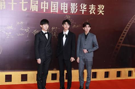 四大三小三小校服三小子第2页大山谷图库
