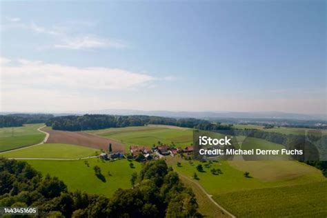 햄릿 에텐하우젠 취리히 주의 공중 전망 화창한 늦여름날의 아름다운 풍경 0명에 대한 스톡 사진 및 기타 이미지 0명 건물 외관 건축 Istock