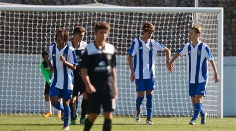 Helder Barros Fc Do Porto Sub 17 Futebol Lusitano 0 Vs Fc Do