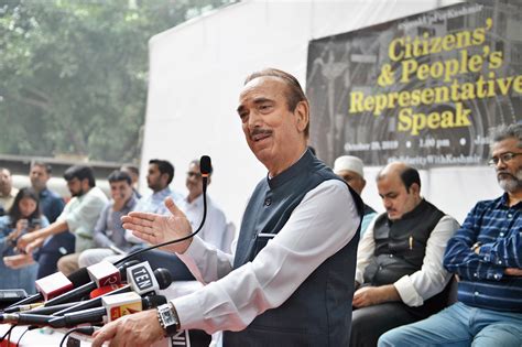 Former Cm Ghulam Nabi Azad Chokes Telegraph India
