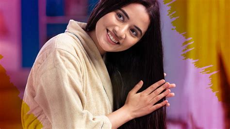 മുടി കളര്‍ ചെയ്‌തോ സ്‌ട്രെയിറ്റന്‍ ചെയ്‌തോ റിസള്‍ട്ട് കൂടുതല്‍ കാലം