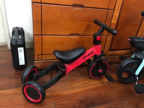 日本JTC Baby 三輪車滑步車 魔力紅 嬰兒及兒童 外出用品 嬰兒車在旋轉拍賣