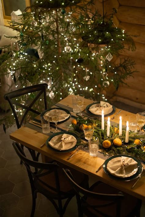 Как украсить дом к Новому году идеи дизайнера Виктории Малышевой Christmas Table Settings
