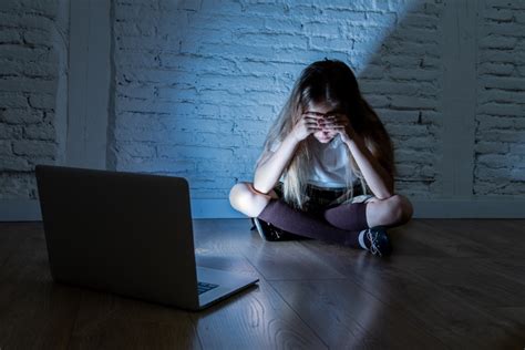 Los Peligros De Las Redes Sociales Para Niños