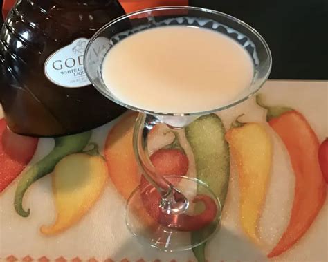 Simple White Chocolate Martini Recipe Chefs Resource Recipes