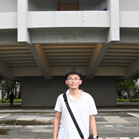 About Haoran Hao About Haoran Hao
