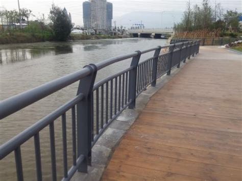 别挑了您喜欢的在这里四川省河道护栏厂家实惠 道路护栏 宁波伟振金属护栏工贸有限公司