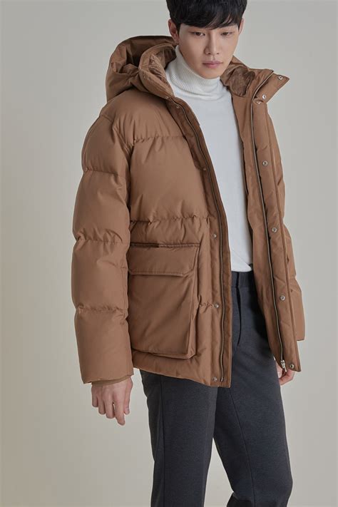 [화보] 김재영 분위기 넘치는 가을 남자 변신…시크한 눈빛