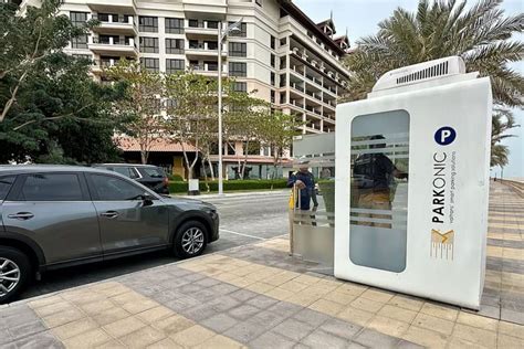 ඩුබායි ප්‍රධාන ස්ථාන හරහා බාධාවකින් තොරව ප්‍රවේශපත්‍ර රහිත වාහන නැවැත්වීමේ පද්ධතියක් හඳුන්වා