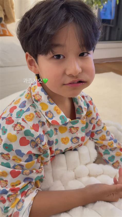 곰부인네 홍 태양 가든시리즈 오픈완료💕 가격 말이 안되쥬 선물이에요😘 후드집업 기모후드 기모팬츠 조거팬츠 아식스 Instagram