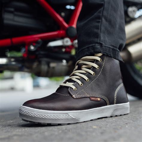 Which Casual Riding Boot Is Best For You Buying Guide Adventure