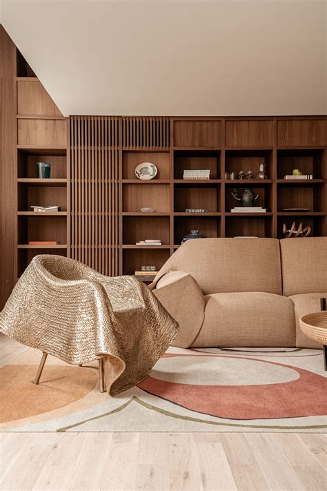 Luxurious Beige And Gold Living Room