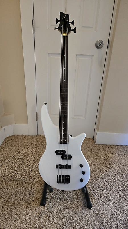 Jackson Js Series Js3 Spectra Bass Reverb