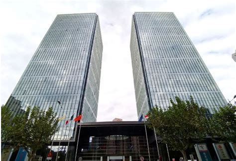 租东银中心写字楼免押金 知乎