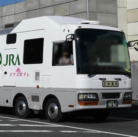 日本馬匹株 ミナミホマレ号 競走バ輸送中