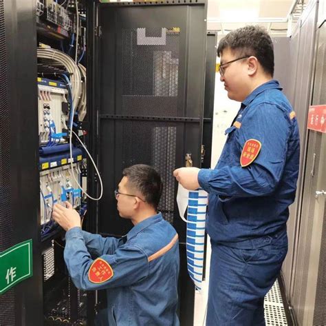 双线发力 助力电网平稳度夏 信息 设备 胡晓辉