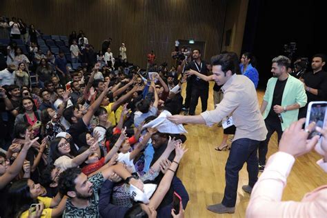 Bawaal Bawaal Promotions Varun Dhawan And Janhvi Kapoor Sign