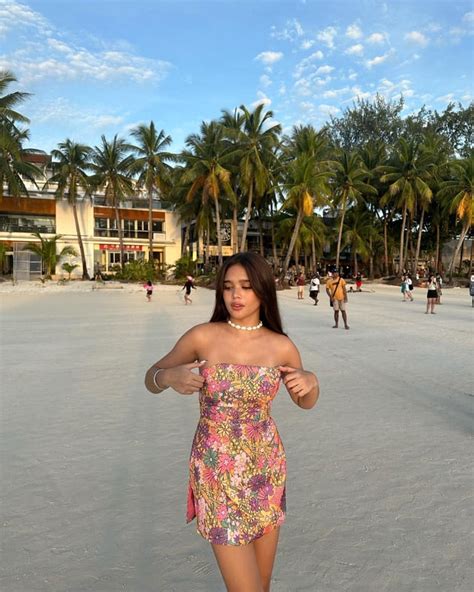 Criza Taa R Celebsph