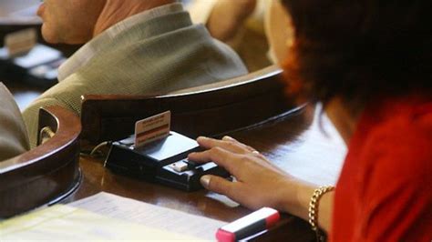 Депутатите обсъждат на второ четене промени в Закона за опазване на земеделските земи Новини бг