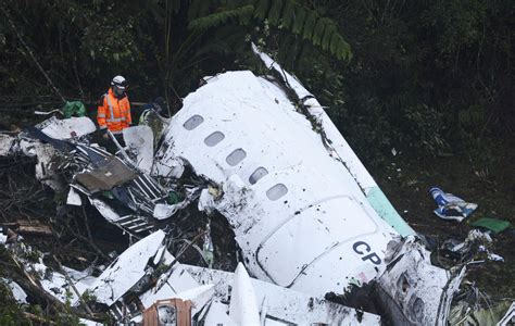 Brazilian Soccer Teams Plane Crashes In Colombia 71 Dead Ap News